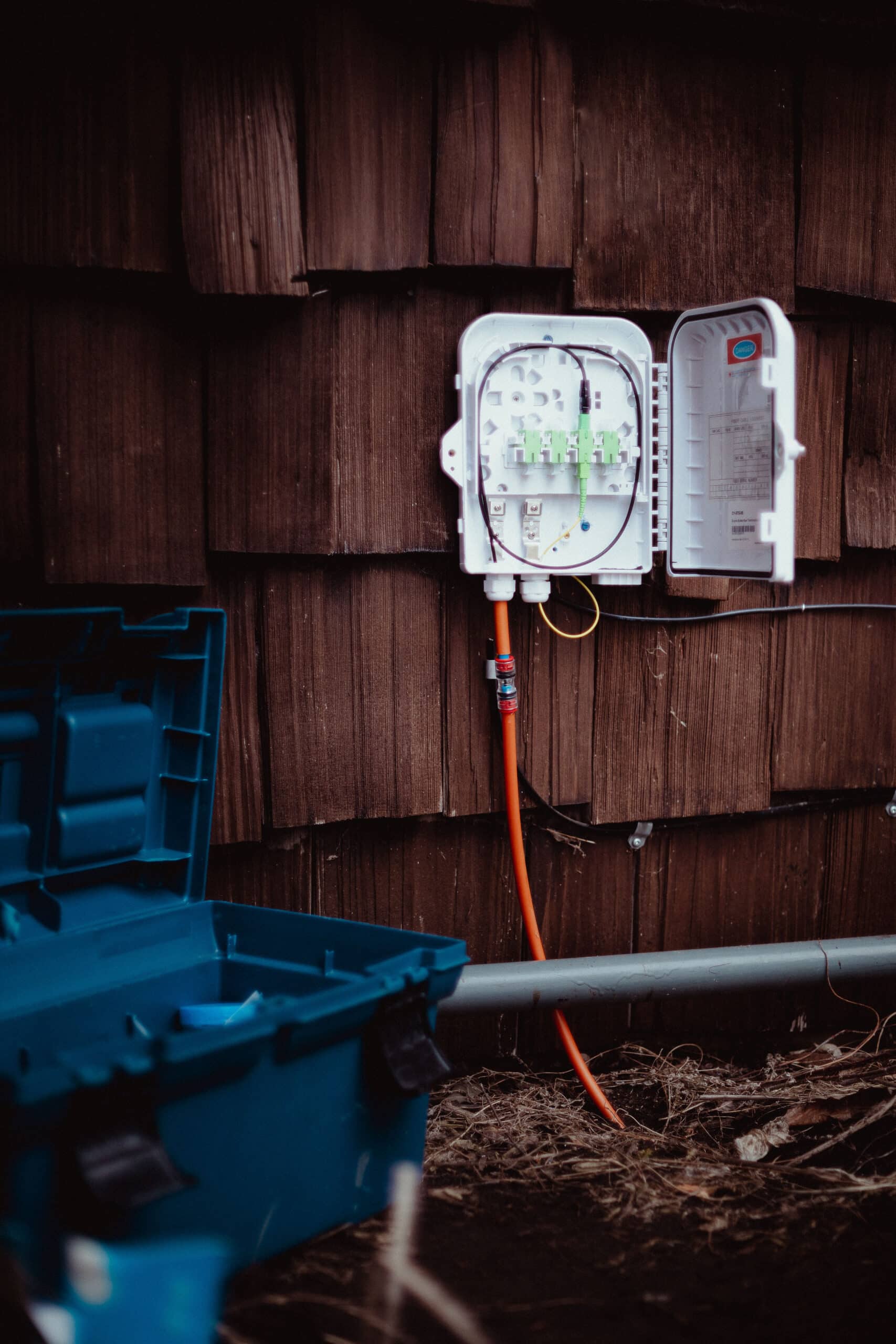 Comparing Internet Connection Types - DSL, Cable, and Fiber - SwoopFiber